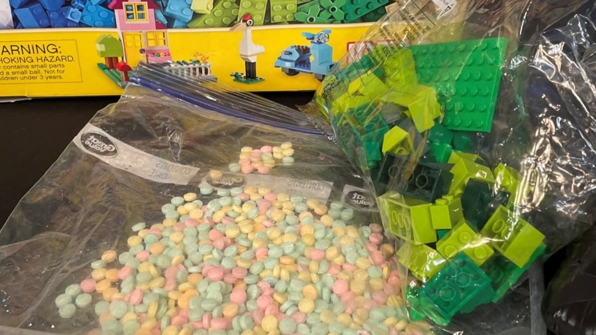 Autoridades advierten a padres para que revisen los dulces de Halloween ...