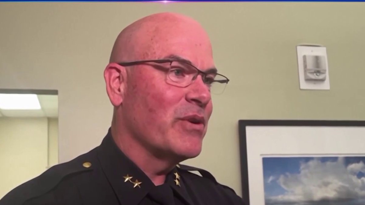 Jefe de policía de Tampa, Lee Bercaw, recibe considerable aumento de ...