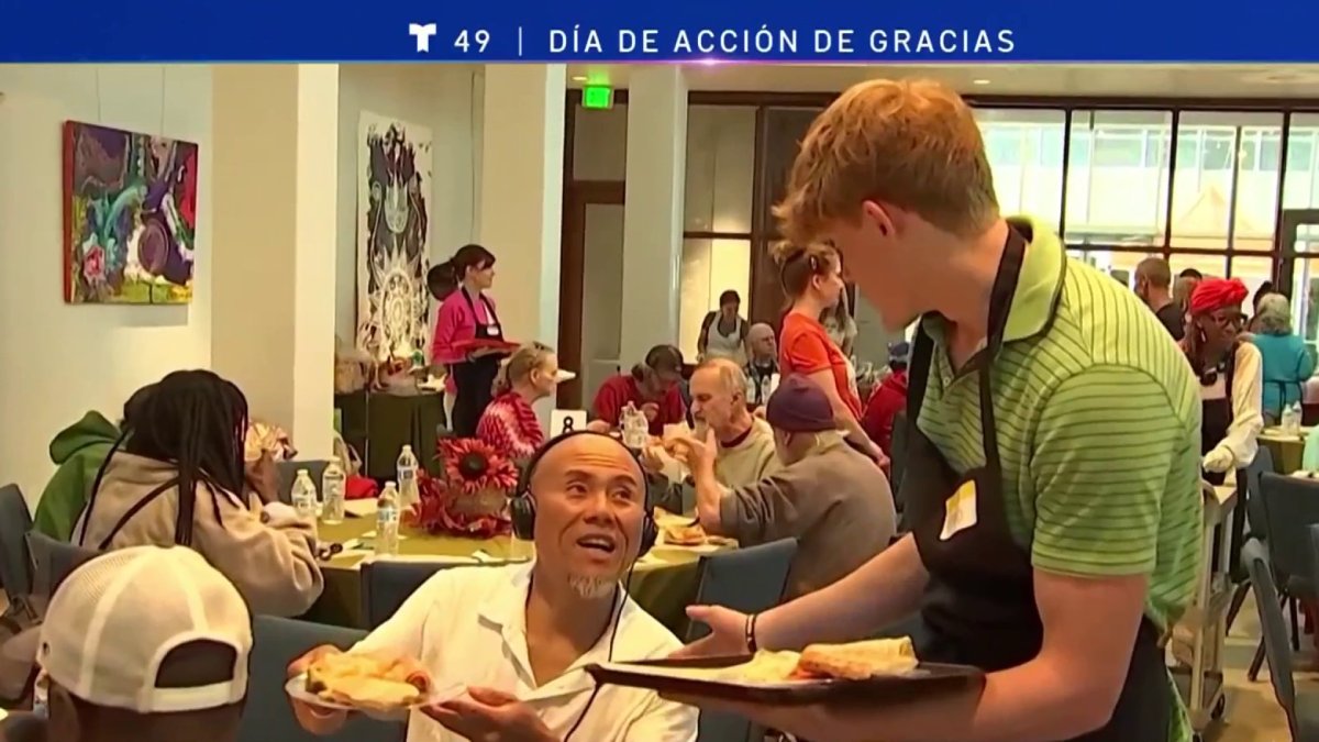 Los más necesitados tuvieron su cena del Día de Acción de Gracias ...