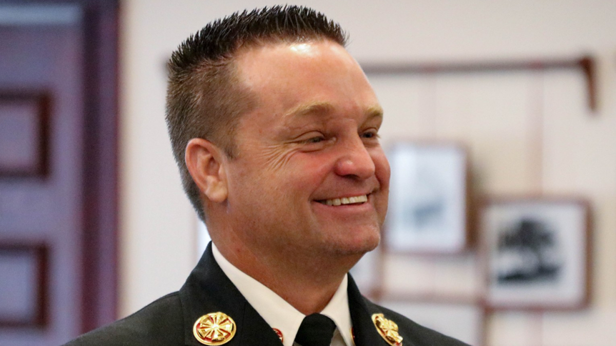 Pasco confirmar a Ryan Guynn como nuevo jefe del cuerpo de bomberos ...